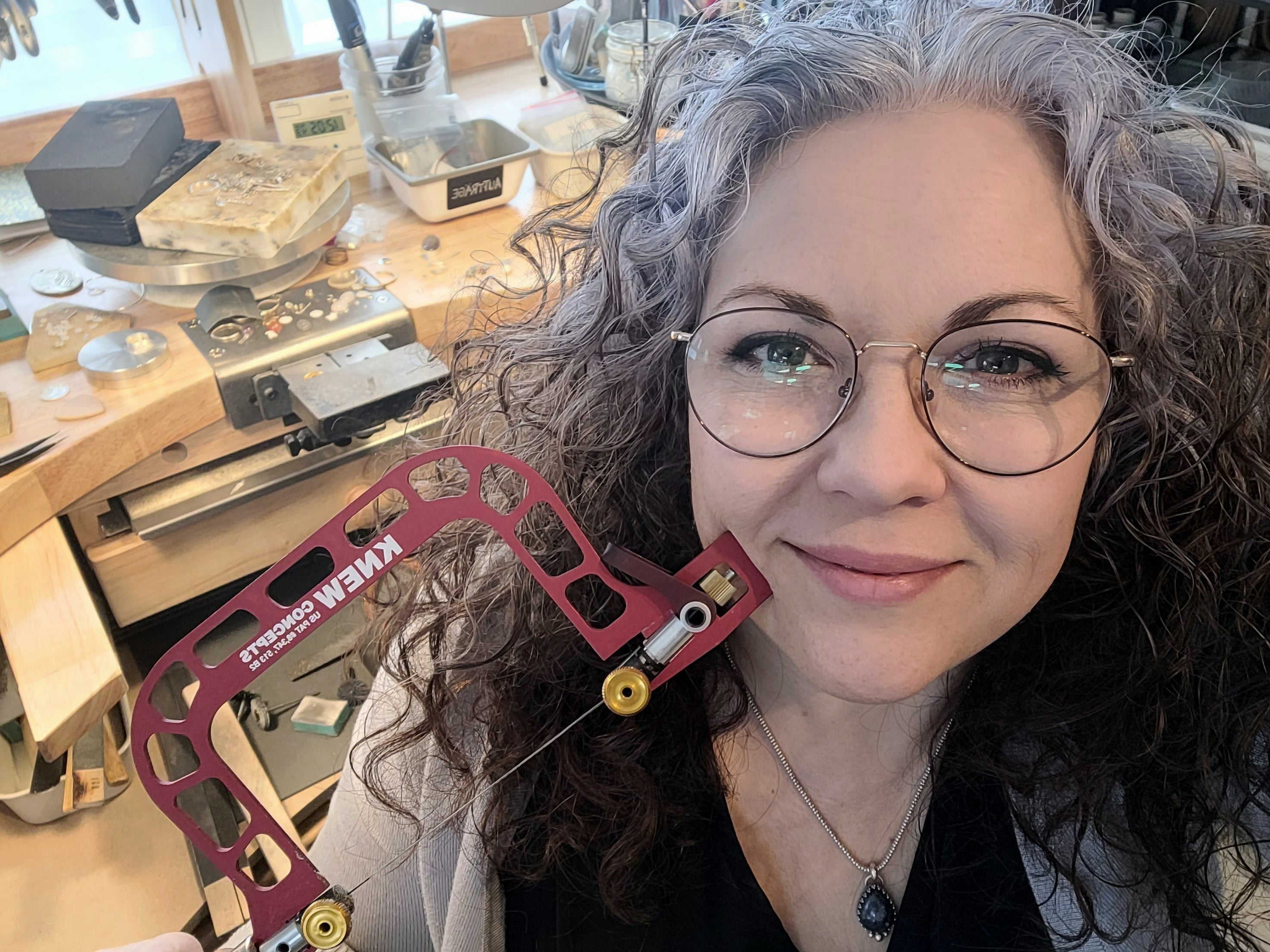 animoART Handgefertigter Schmuck aus recyceltem Edelmetall & Edelstein